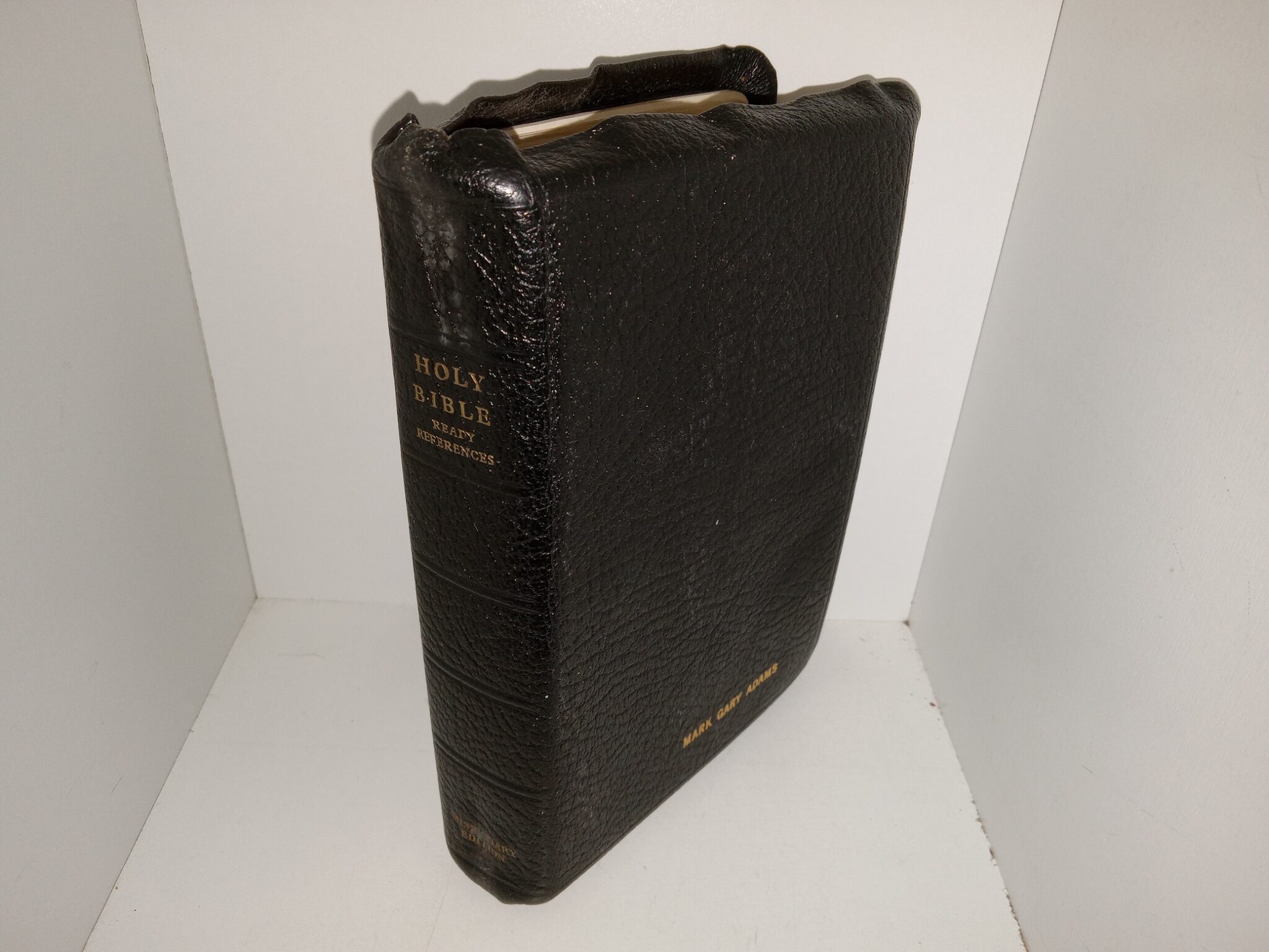 Holy Bible: Ready References: Missionary Edition (Leather) (Unknown ...