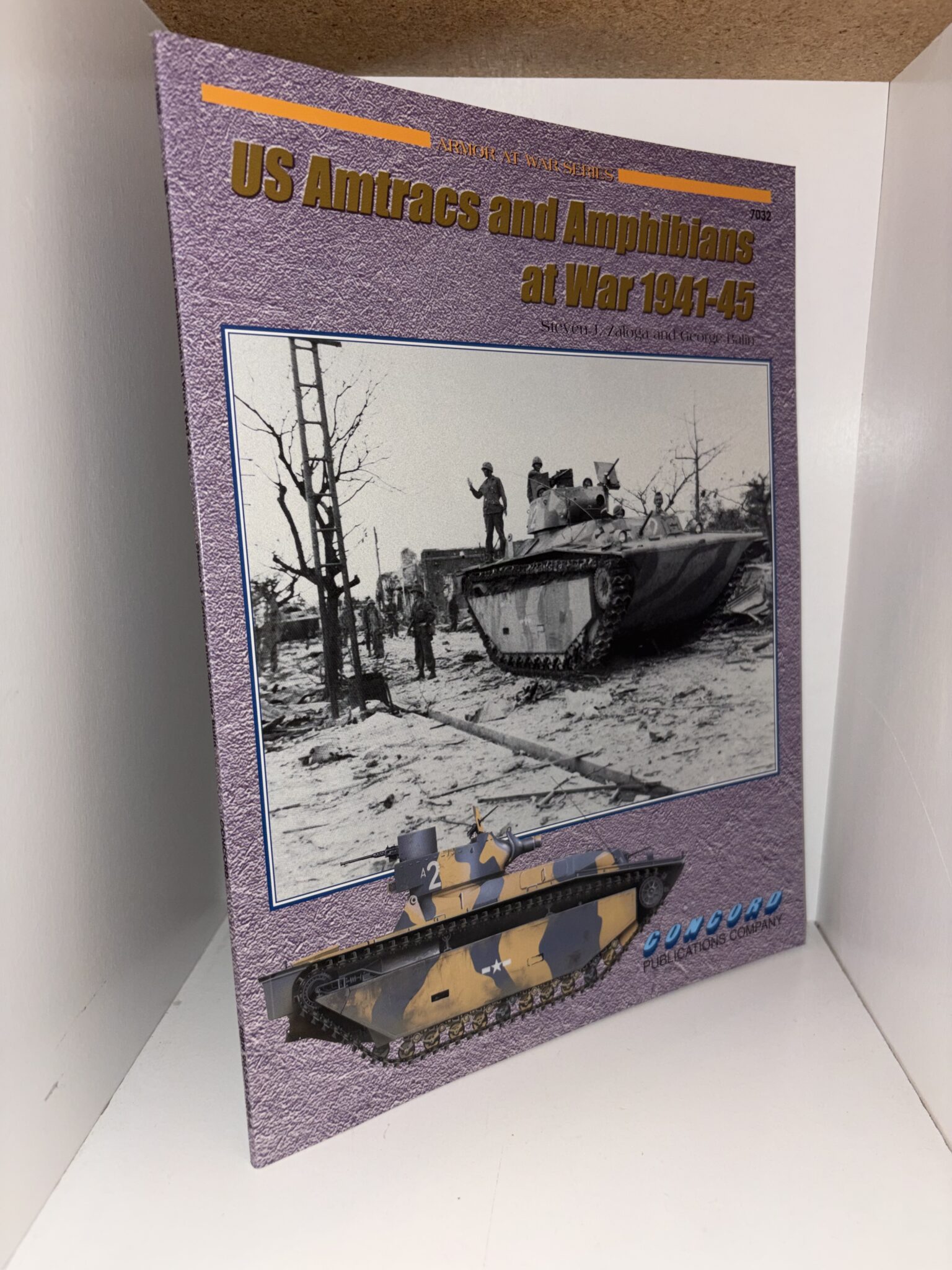 US Amtracs and Amphibians at War 1941-45 – Steven J. Zaloga and George ...